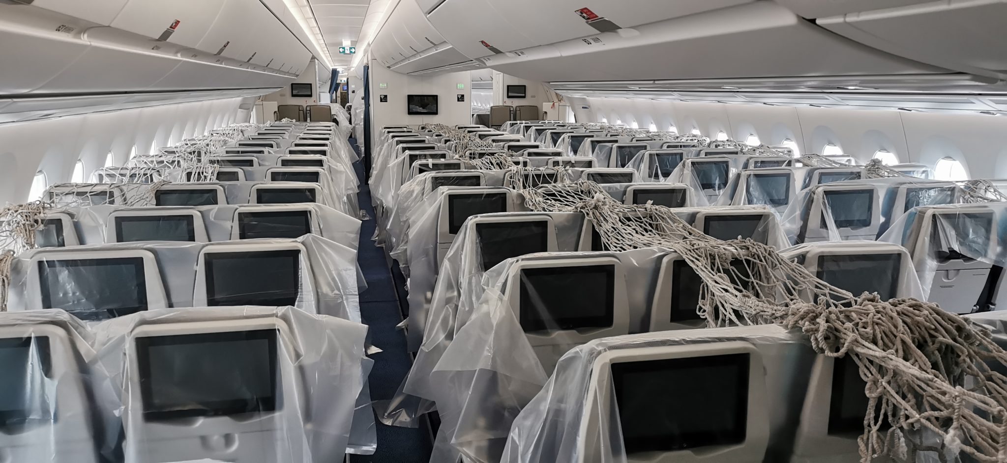 A Look at Cabin-load Cargo Operations - FlyMag.com