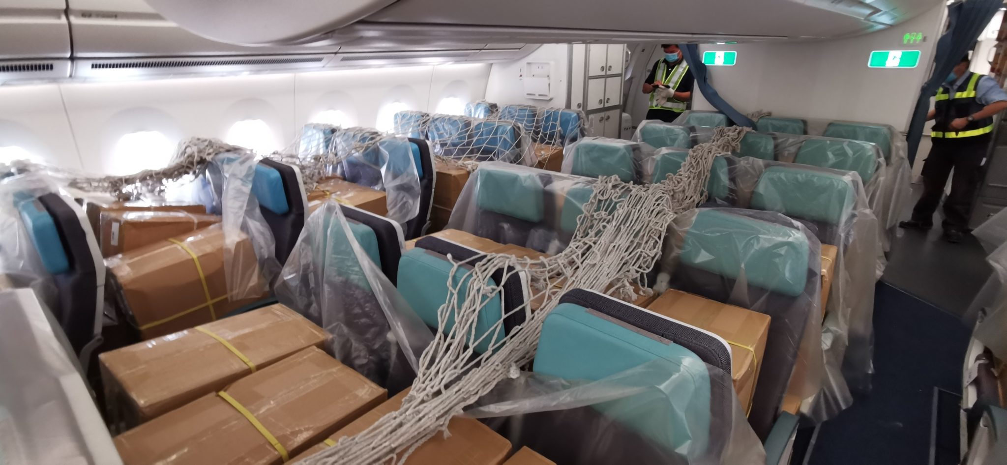 A Look at Cabin-load Cargo Operations - FlyMag.com