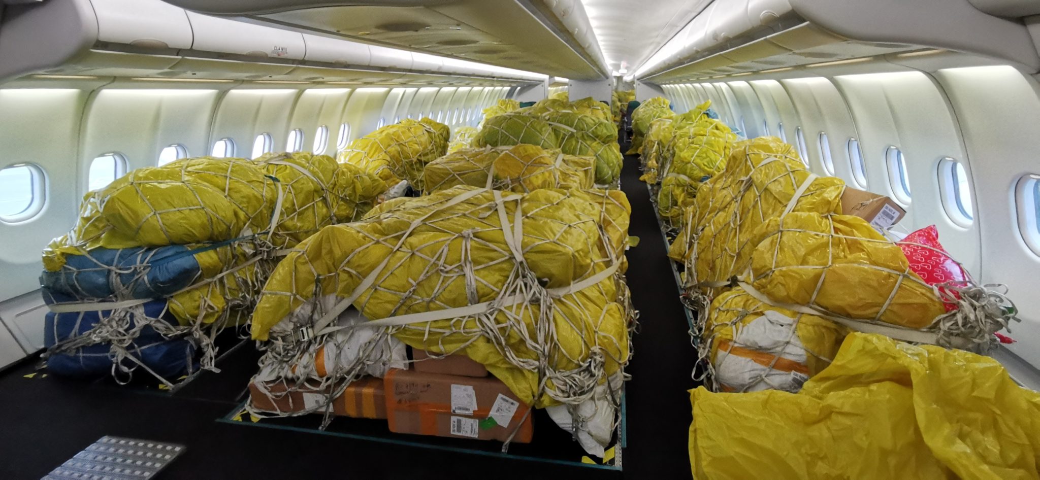 A Look at Cabin-load Cargo Operations - FlyMag.com