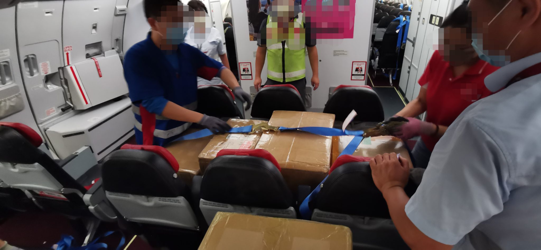 A Look at Cabin-load Cargo Operations - FlyMag.com